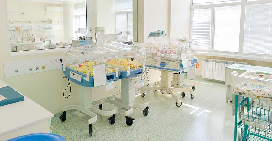 Childbirth in Canada: cost, how to give birth and obtain Canadian ...